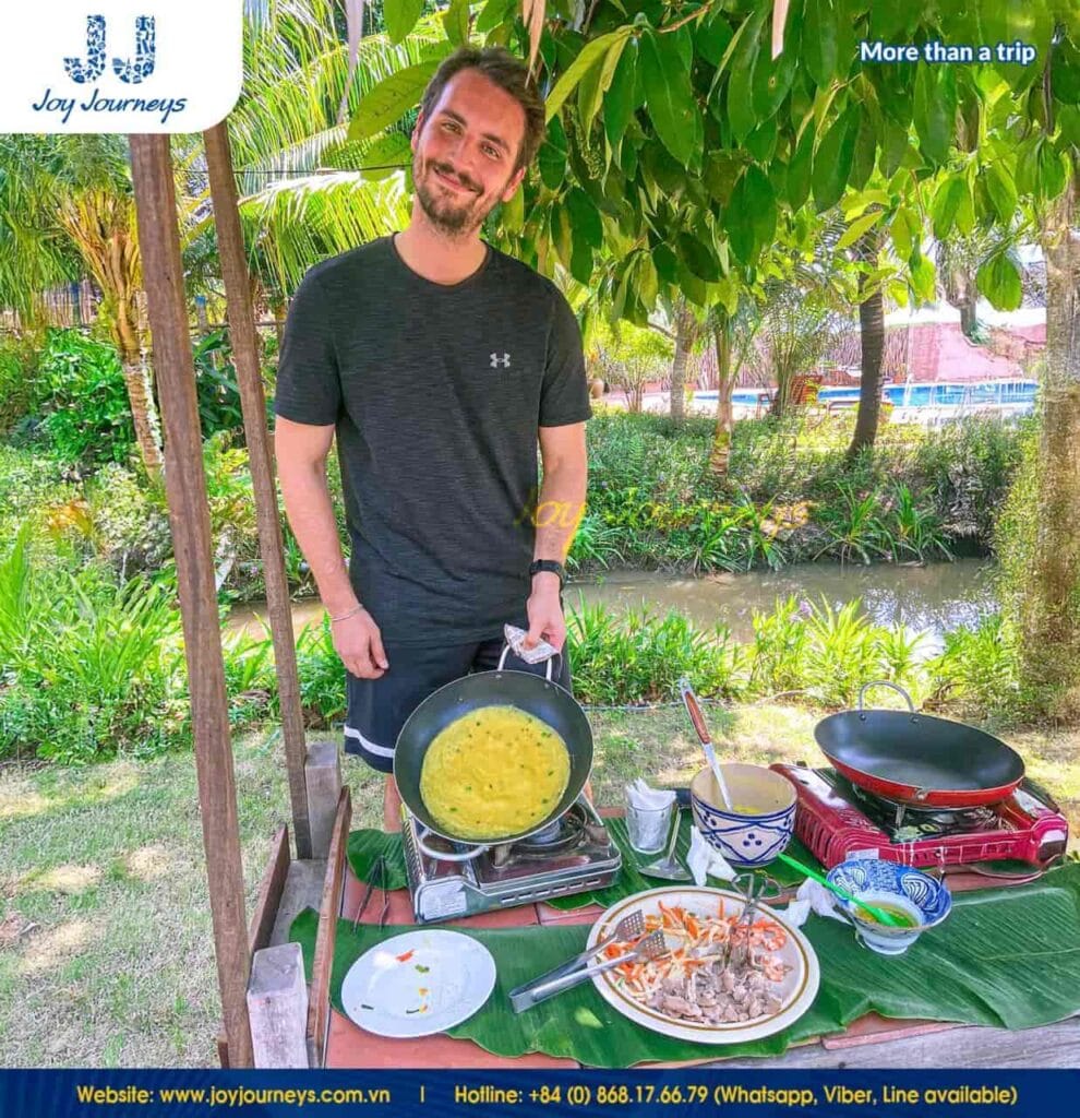 Vietnamese Omelette: The Ultimate Guide & Recipe